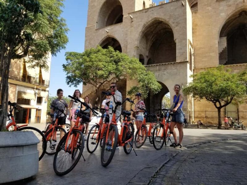 Valencia: Immersive Bike & E-Bike Storytelling Tour - Key Points