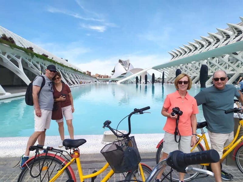Valencia in bici con guida turistica italiana madrelingua - Practical Details