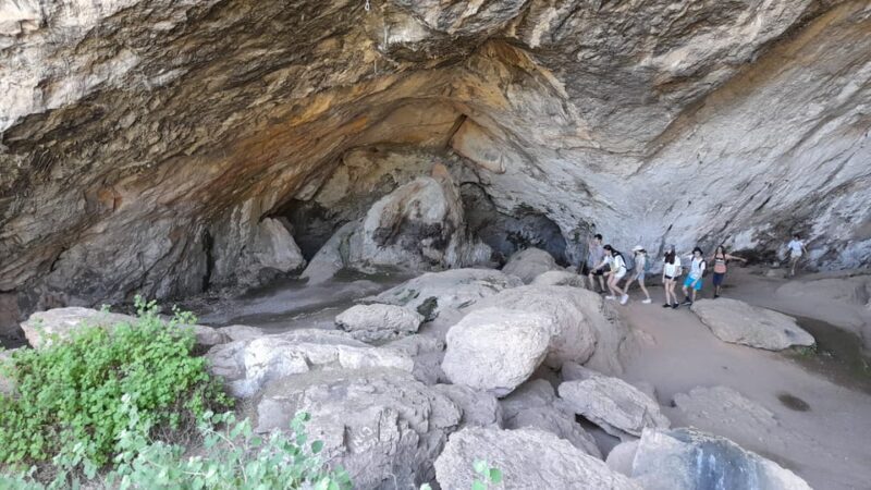 Valencia: Private Hiking in Montanejos with Thermal Springs - Key Points