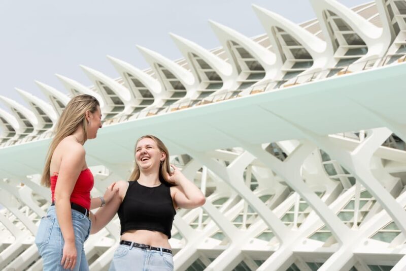 Valencia: Professional photoshoot at City of Arts & Sciences - Key Points