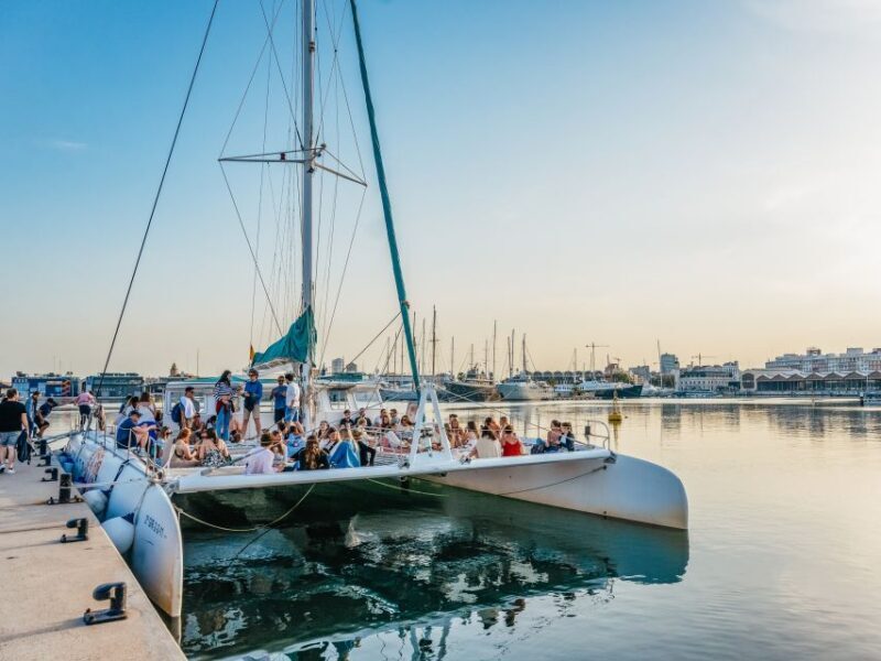 Valencia: Sailing Catamaran Cruise with Sunset Option and DJ - FAQ