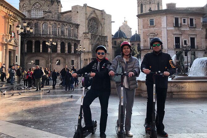 Valencia Street Art | Small Group Guided Tour by Bike - Dive Into Valencia’s Street Art Scene