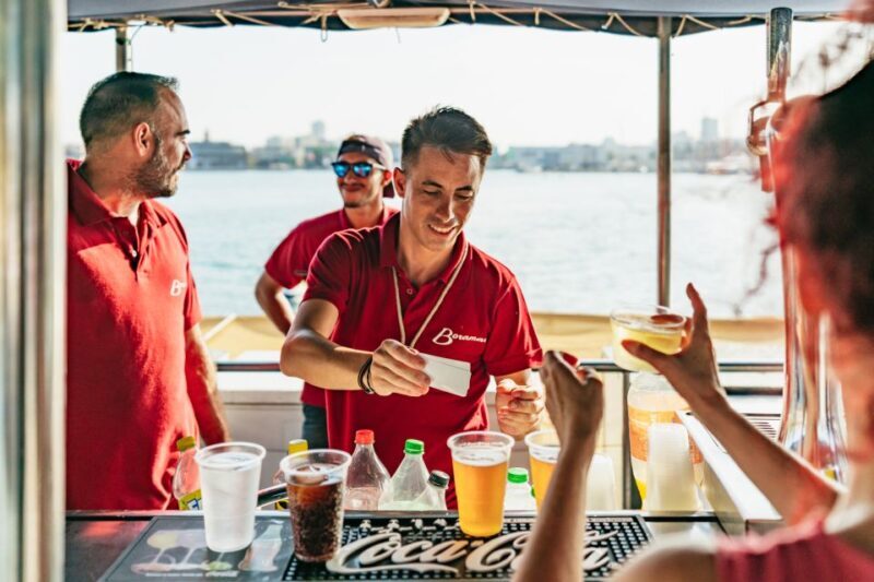 Valencia: Sunset or Daytime Catamaran Cruise with Drink - FAQ