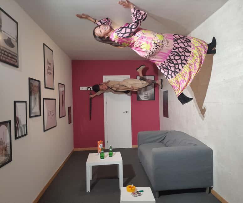 Valencia: World of Illusions Museum Entry Ticket - Key Points