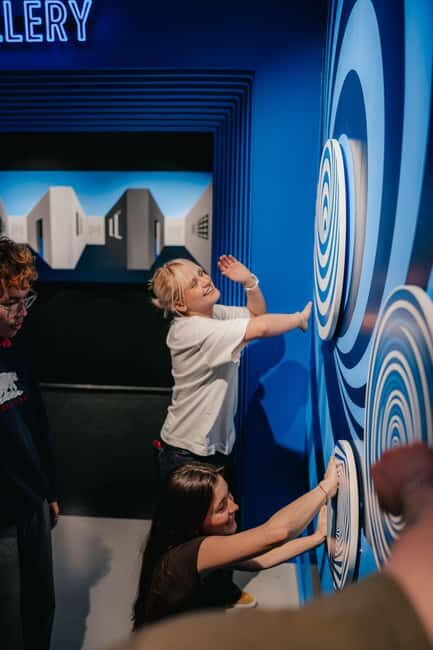 Valencia: Your Ticket to the Museum of Illusions - What You Can Expect from the Museum of Illusions Valencia