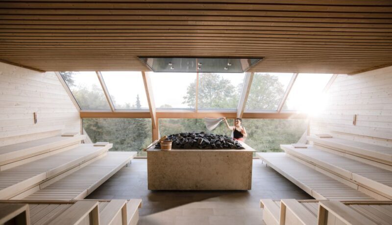 Valkenburg: Thermae 2000 Spa Entry Ticket - Key Points