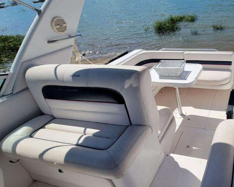 Valle de Bravo: 33 feet VIP Yacht Rental Experience - Key Points