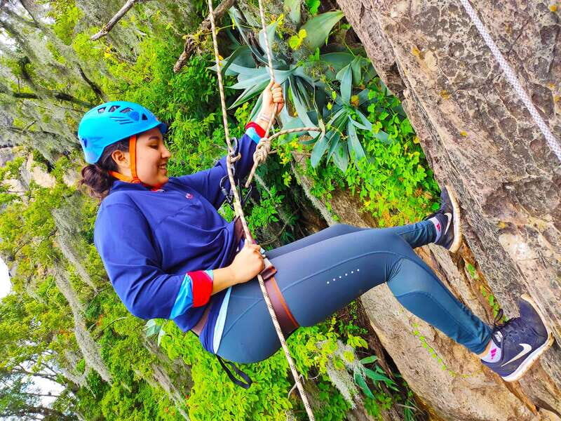 Valle de Bravo: Rappel over a viewpoint - What to Expect: An In-Depth Look