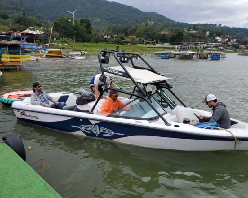 Valle de Bravo: Ski Boat Rentals - Who Should Consider This Experience?