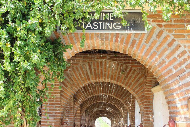 Valle de Guadalupe Private Driver and Vehicle 10 hours - FAQs