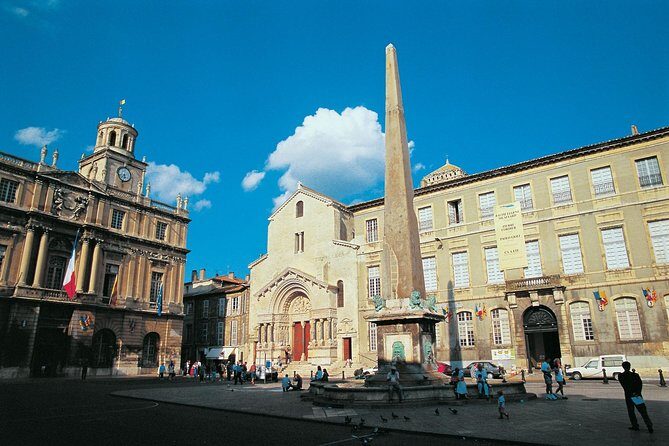 Van Gogh & Carrières de Lumières Half-Day Tour from Avignon - The Sum Up: Who Is This Tour Best For?