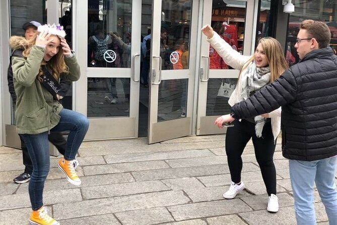 Vancouver City Scavenger Hunt Excursion by Wacky Walks - An Overview of the Vancouver City Scavenger Hunt Experience