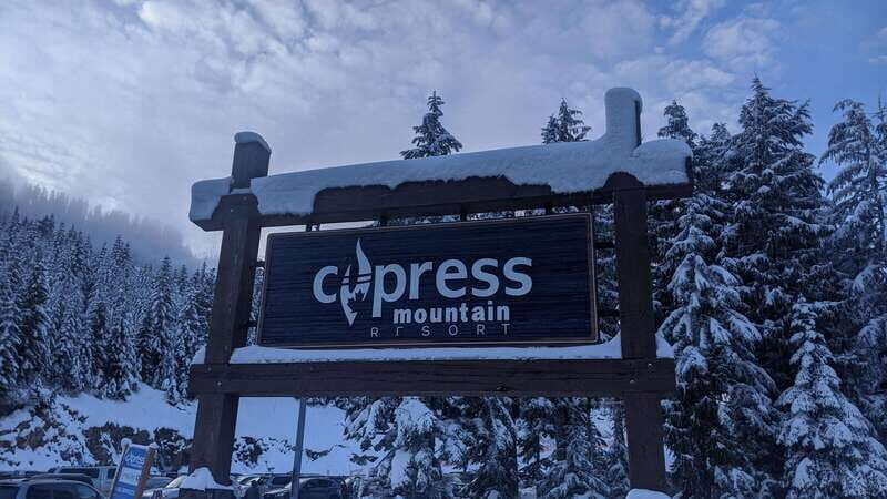 Vancouver city tour & Adventure at Cypress Mountain Private - Key Points