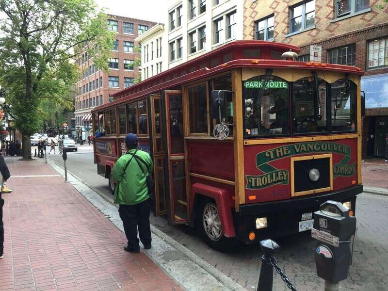 Vancouver: Private Tour to Squamish with Gondola Ride - Waterfalls and Squamish