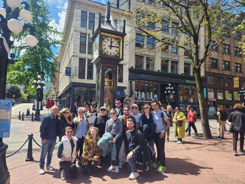 Vancouver: Private Walking Tour of City Highlights | 3-Hour - Discovering Vancouver: What the Tour Entails
