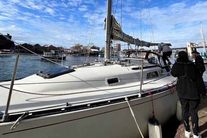 Vancouver Sailing Tour - Learn the Ropes - Authentic Insights from Reviews