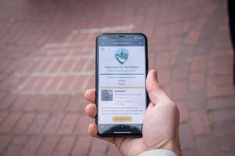 Vancouver: Self-Guided Smartphone Walking Tour of Gastown - In-Depth Look at the Route and Highlights
