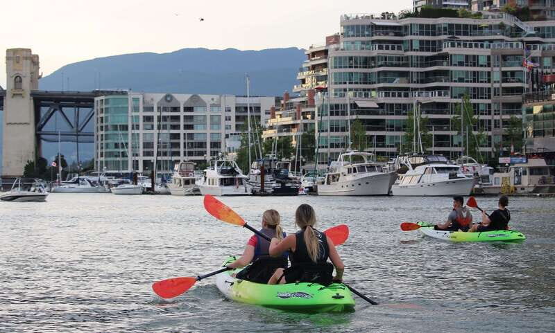 Vancouver: Smooth Classic Kayak Tour - An In-Depth Look at the Vancouver Kayak Experience