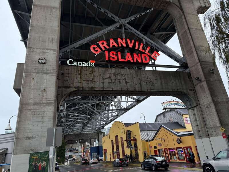 Vancouver Tour/Car/Grandville Island/Queen Elizabeth/China T - Exploring Key Stops in Detail