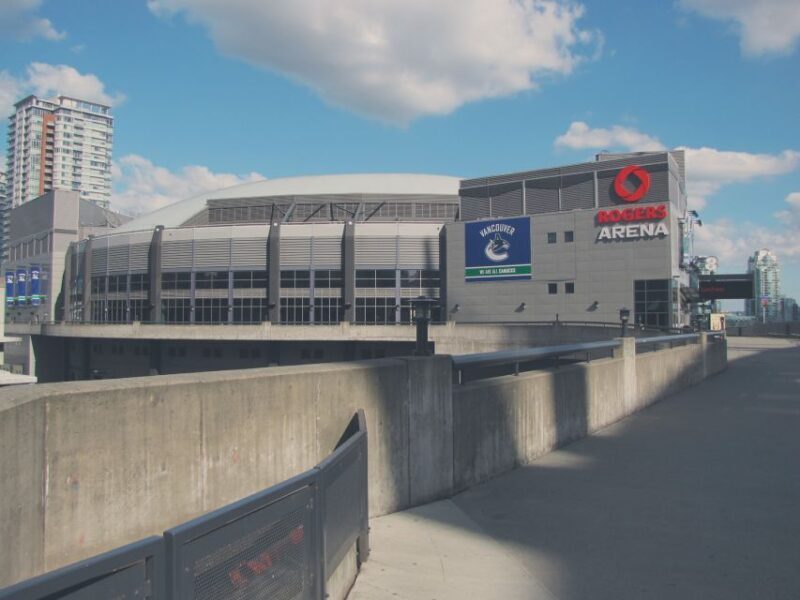 Vancouver: Vancouver Canucks Ice Hockey Game Ticket - Authenticity and Atmosphere