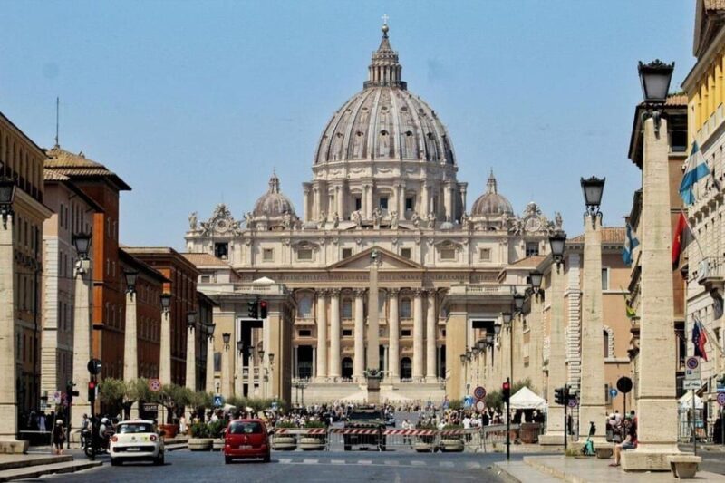 Vatican City: St. Peter's Basilica Walking Tour - Inside St. Peter’s Basilica