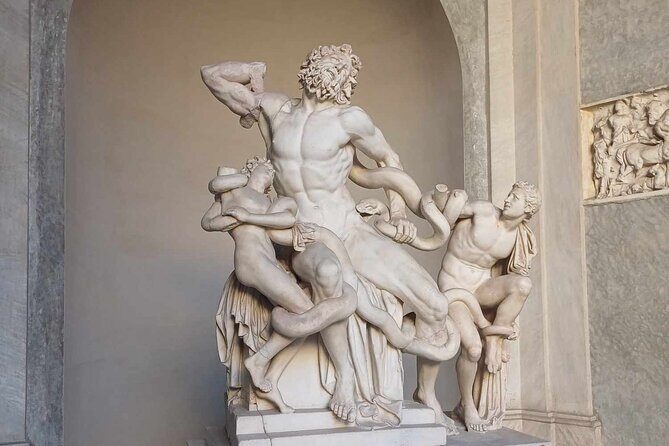 Vatican Highlights, Museums Sistine Chapel tour Basilica entrance - A complete look at the Vatican Highlights, Museums Sistine Chapel tour & Basilica entrance