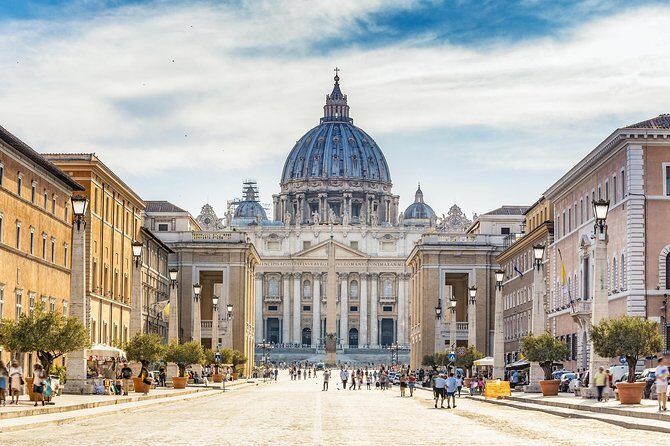 Vatican Museum and Sistine Chapel Guided Tour | Group Tour - An In-Depth Look at the Vatican Museum and Sistine Chapel Tour