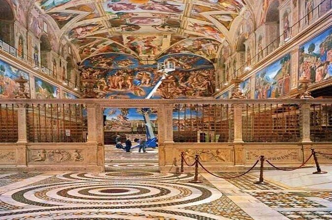 Vatican Museums and Sistine Chapel Skip the Line + Live Guide - The Experience of a Guide