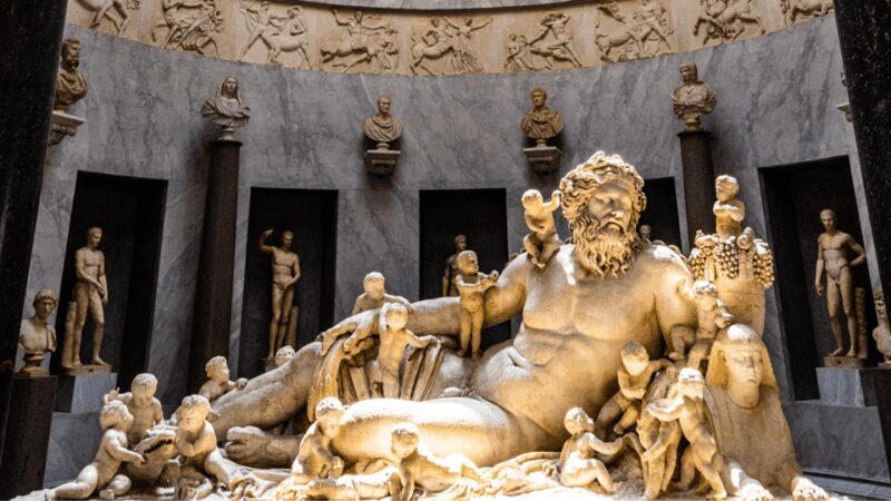 Vatican Museums & St Peter's Basilica Small Group Tour - Moving to St. Peter’s Basilica