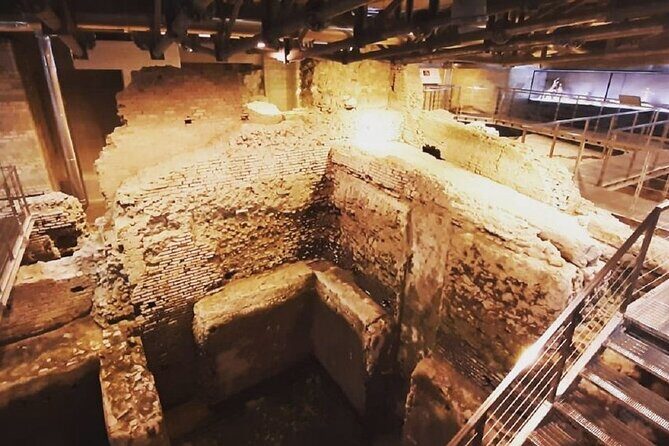 Vatican Underground Necropolis tour - What is the Vatican Underground Necropolis Tour?  