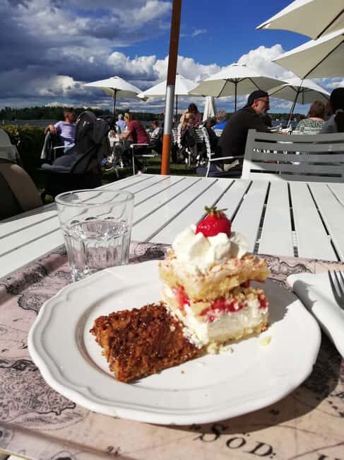 Vaxholm & Stockholm Archipelago: Guided Excursion, Day Trip - A Scenic Voyage into Stockholm’s Archipelago