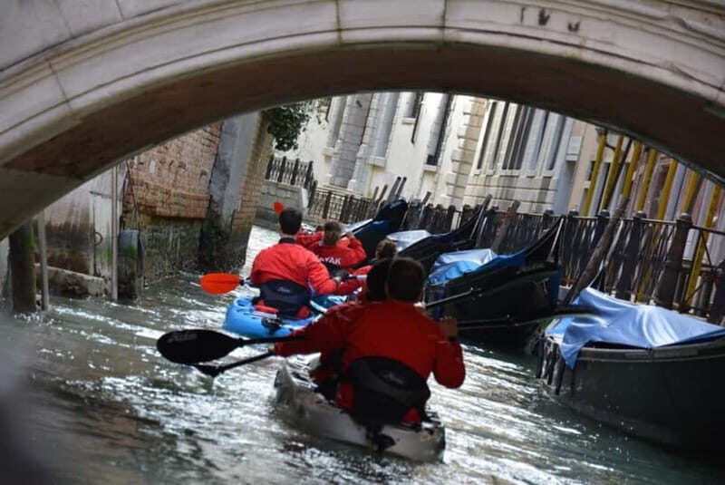 Venice: 60' Quick Kayak Tour of Venice with guide - Key Points