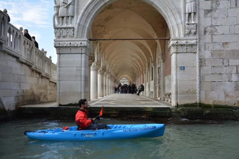 Venice: 60' Quick Kayak Tour of Venice with guide - What to Expect from the Venice Kayak Tour