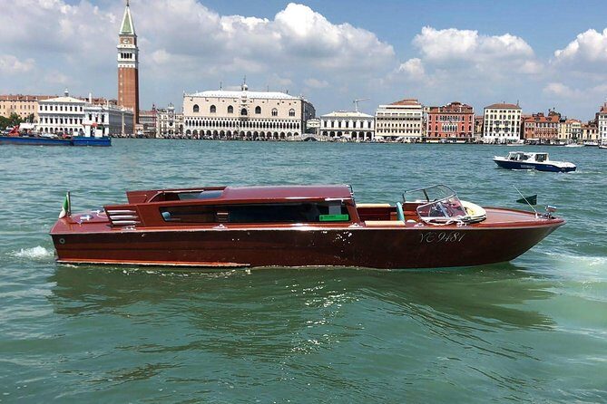 Venice Airport VCE to Venice Hotels Transportation - Transportation Details: Comfort, Convenience, and Cost