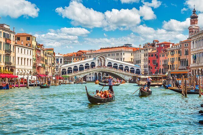 Venice: Enchanting City Walk & Majestic Gondola Glide! - Who Should Consider this Tour?