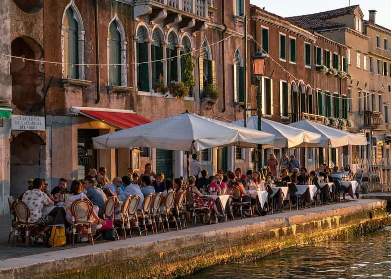 Venice: Food and Wine Walking Tour with a Local Guide - Key Points