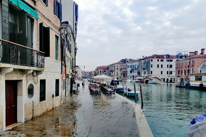 Venice for First-Timers: Essential Private Tour - Connecting with the Sea: The Port Inlets and Tidal Cycles