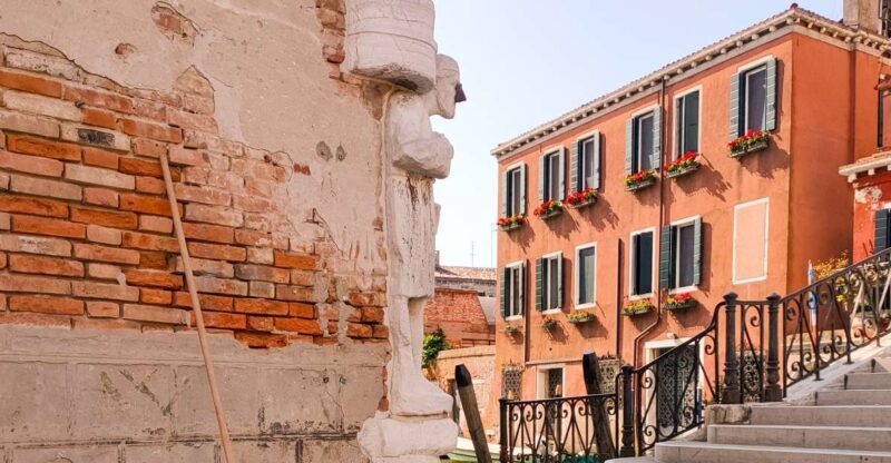 Venice: Ghetto Highlights and Cannaregio Walking Tour - The Details: Group Size, Timing, and Accessibility