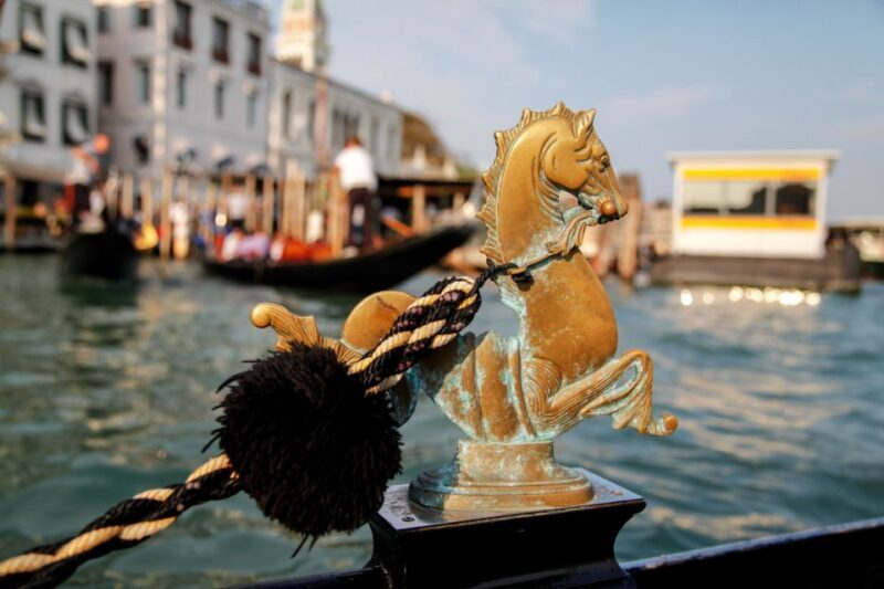 Venice: Gondola Ride with Live Guide or Audio Guide - Why Choose This Tour?