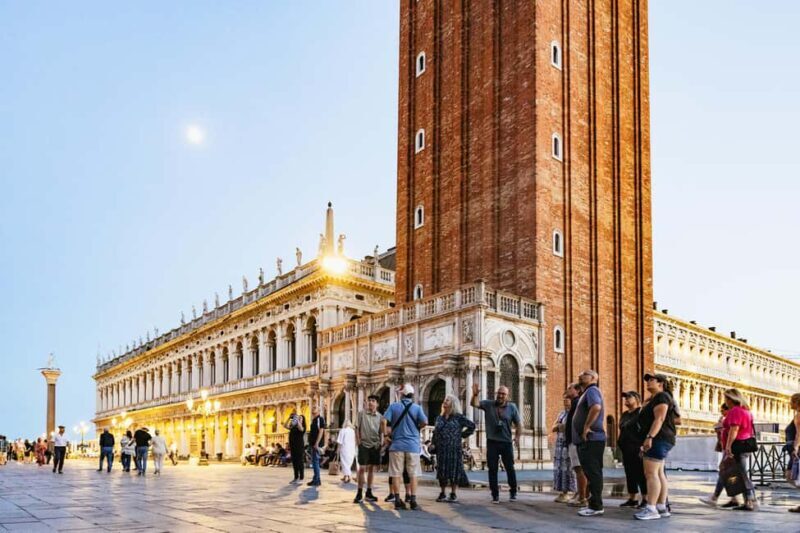 Venice: Highlights and Hidden Gems Night Walking Tour - Key Points