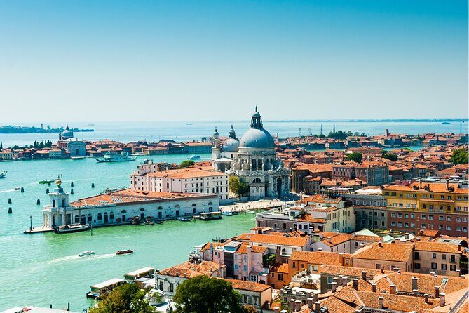 Venice Highlights with Local: Private Walking Tour & Gondola Ride - Key Points