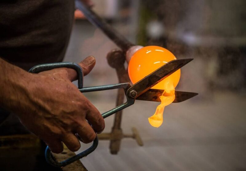 Venice: Murano Island and Glass Factory Private Guided Tour - The Murano Walk & Local Highlights