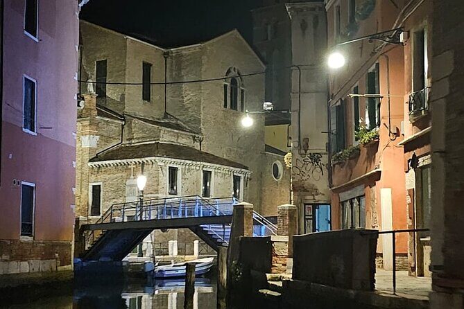 Venice Night Boat Tour from Zattere - FAQs
