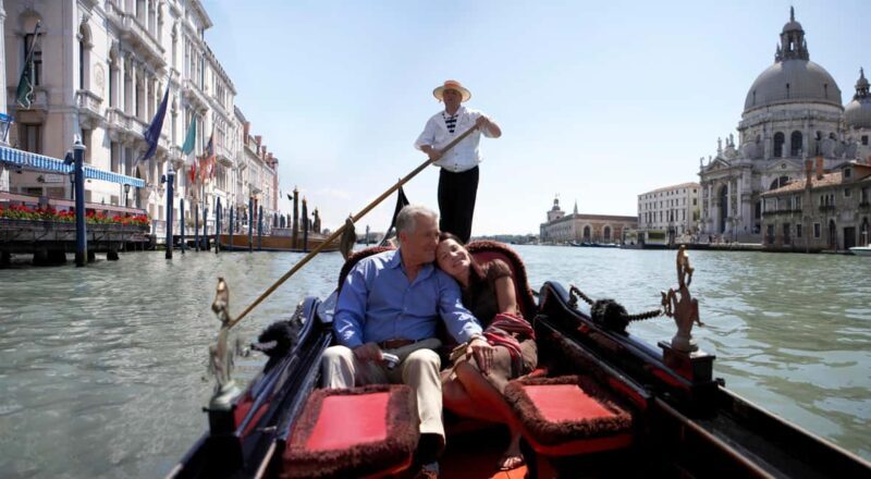 Venice: Off the Beaten Path Private Gondola Ride - Key Points