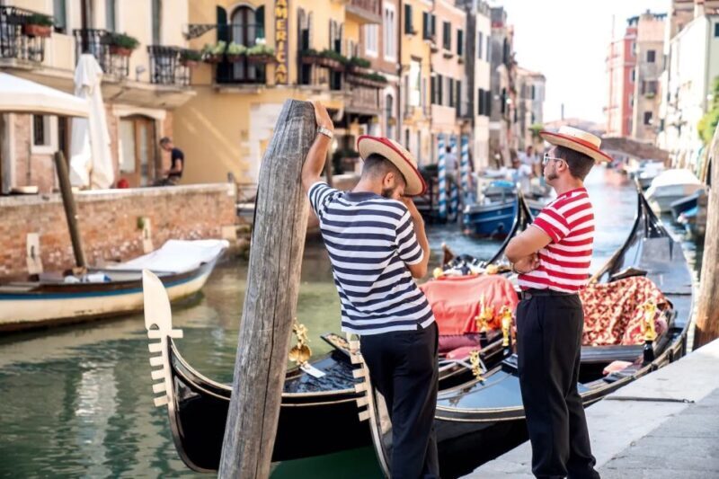 Venice: Off the Beaten Path Private Gondola Ride - Who Is This Tour Best For?