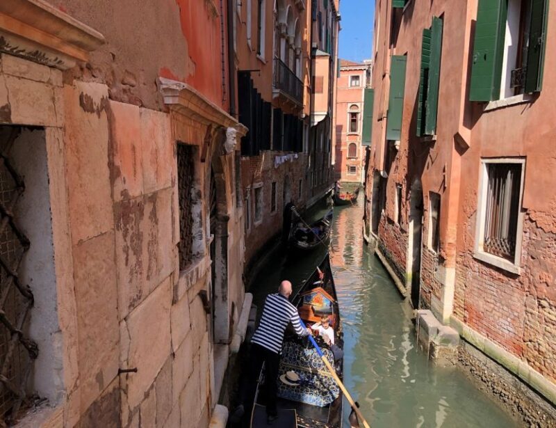 Venice: Shared Gondola Ride - FAQs
