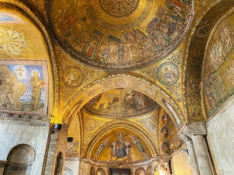 Venice: St. Mark's Basilica Guided Tour & VR History Intro - Key Points