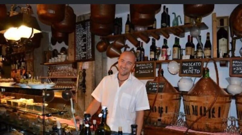 Venice: Sunset Walking Tour with Food and Wine Tastings - Key Points