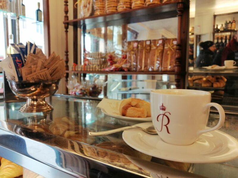 Venice: Traditional Cafés and Pastry Shops Walking Tour - Key Points