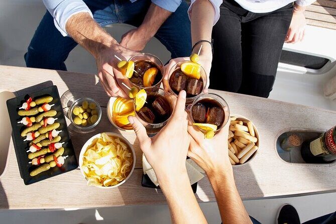 Vermouth in Catamaran A gastronomic experience in Barcelona - Key Points